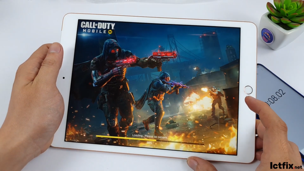 iPad 8th generation 10.2 2020 test game Call of Duty Mobile | Apple A12 ...