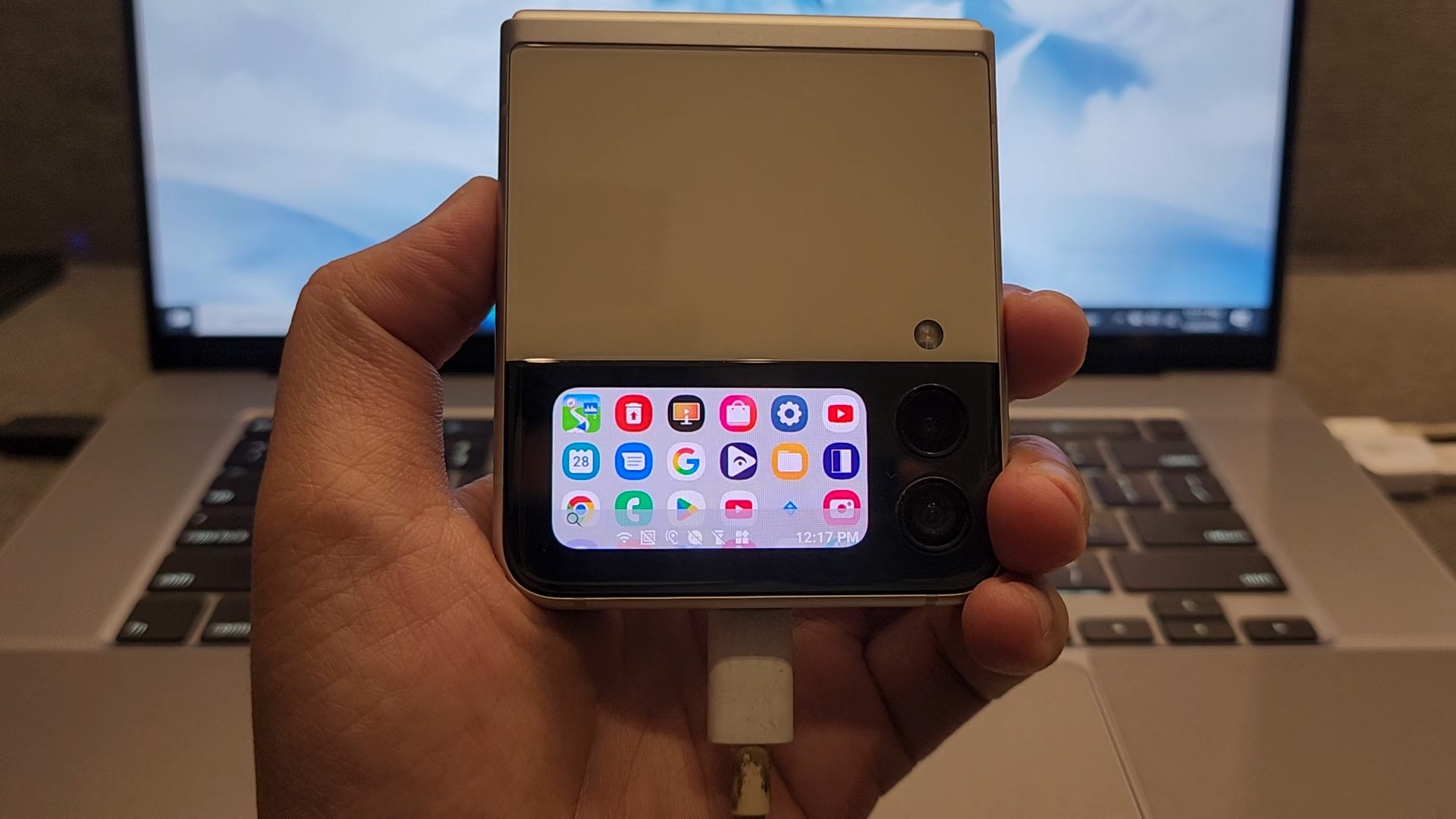 SamSprung TooUI: Unlock Full App Support for Samsung Z Flip Cover ...